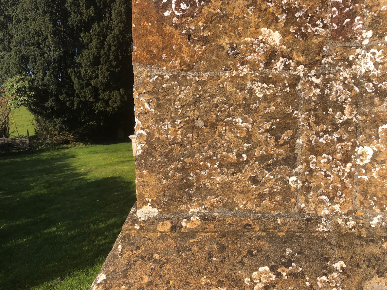 BATCOMBE . DORSET – ST MARY MAGDALENE . SCRATCH DIAL (unrecorded ...
