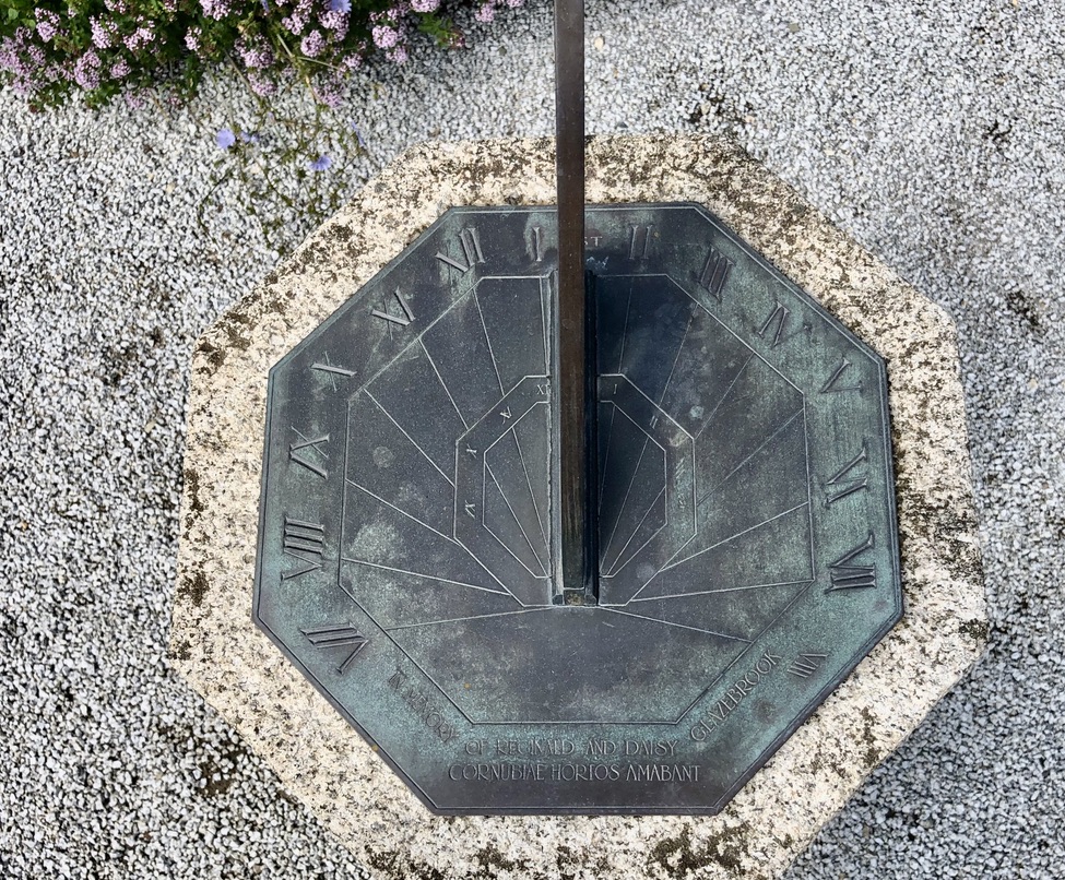 TRELISSICK GARDENS . CORNWALL – CORNUBIAE HORTOS AMABANT – GAUDIUM SUB ...