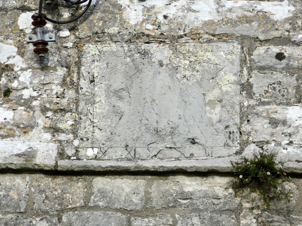 DEWLISH . DORSET . ALL SAINTS – Vertical Dial 1671 – GAUDIUM SUB SOLE ...
