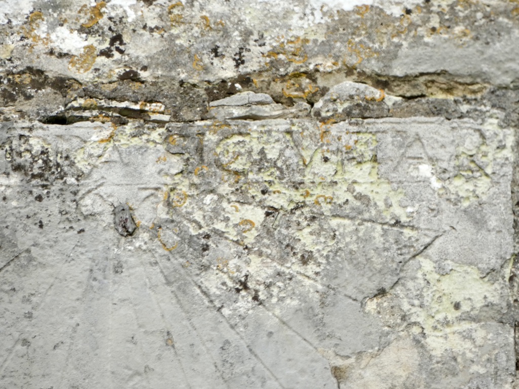 DEWLISH . DORSET . ALL SAINTS – Vertical Dial 1671 – GAUDIUM SUB SOLE ...