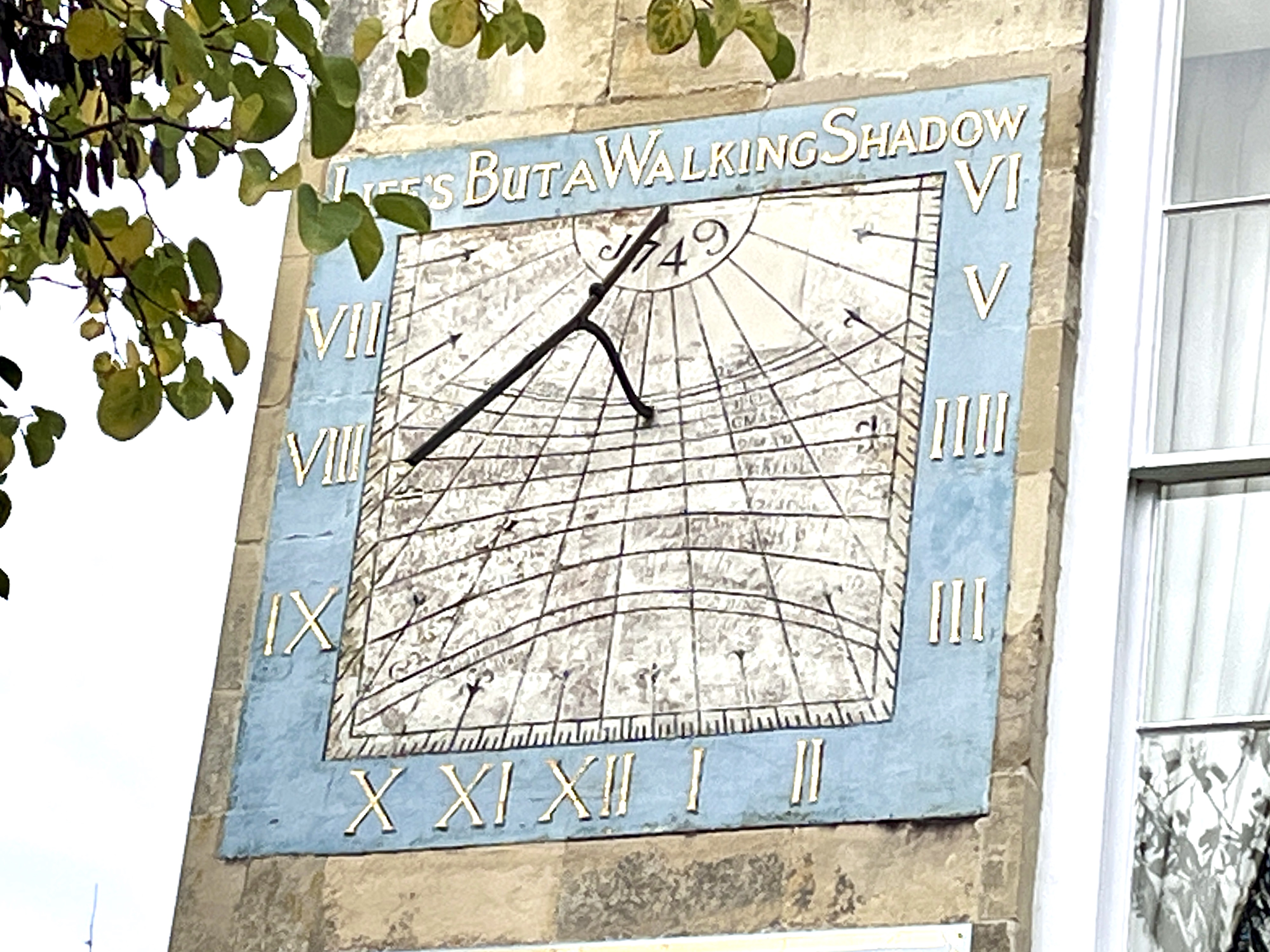 SALISBURY . THE CLOSE . ‘LIFE’S BUT A WALKING SHADOW’ – Vertical Dial ...