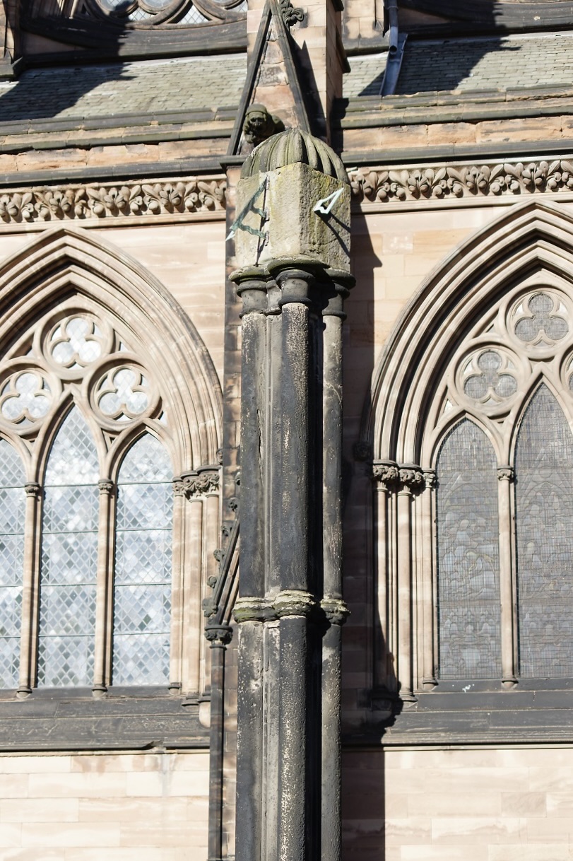 LICHFIELD CATHEDRAL . STAFFS – C17 / C18 Cube Dial on a Column ...