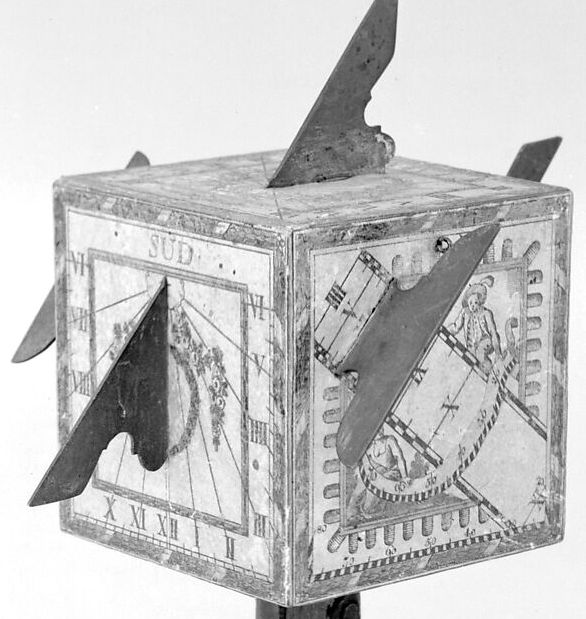LICHFIELD CATHEDRAL . STAFFS – C17 / C18 Cube Dial on a Column ...