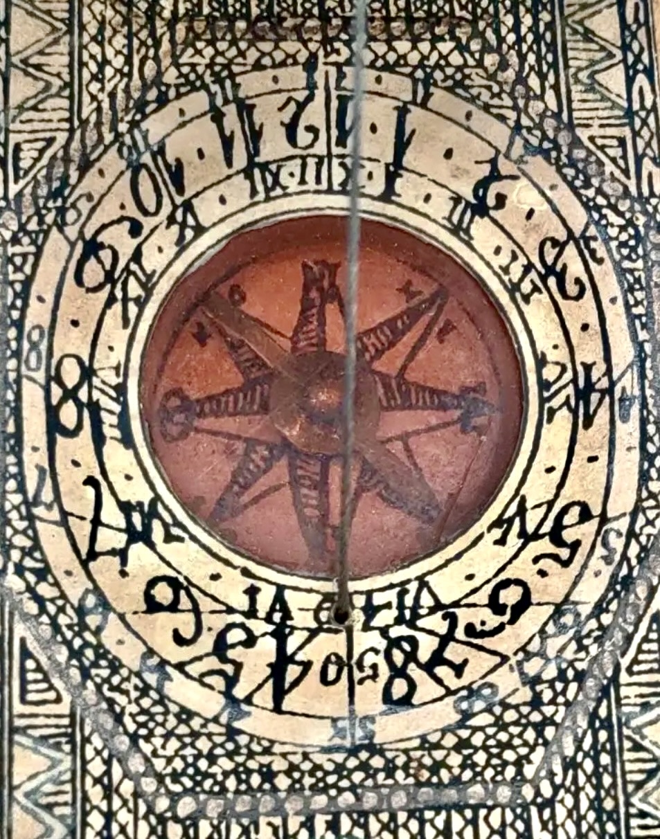 DIPTYCH DIAL – GAUDIUM SUB SOLE: Scratch Dials & Sundials Medieval to ...