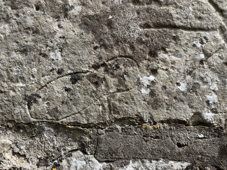 APOTROPAIC / RITUAL PROTECTION MARKS – GAUDIUM SUB SOLE: Scratch Dials ...