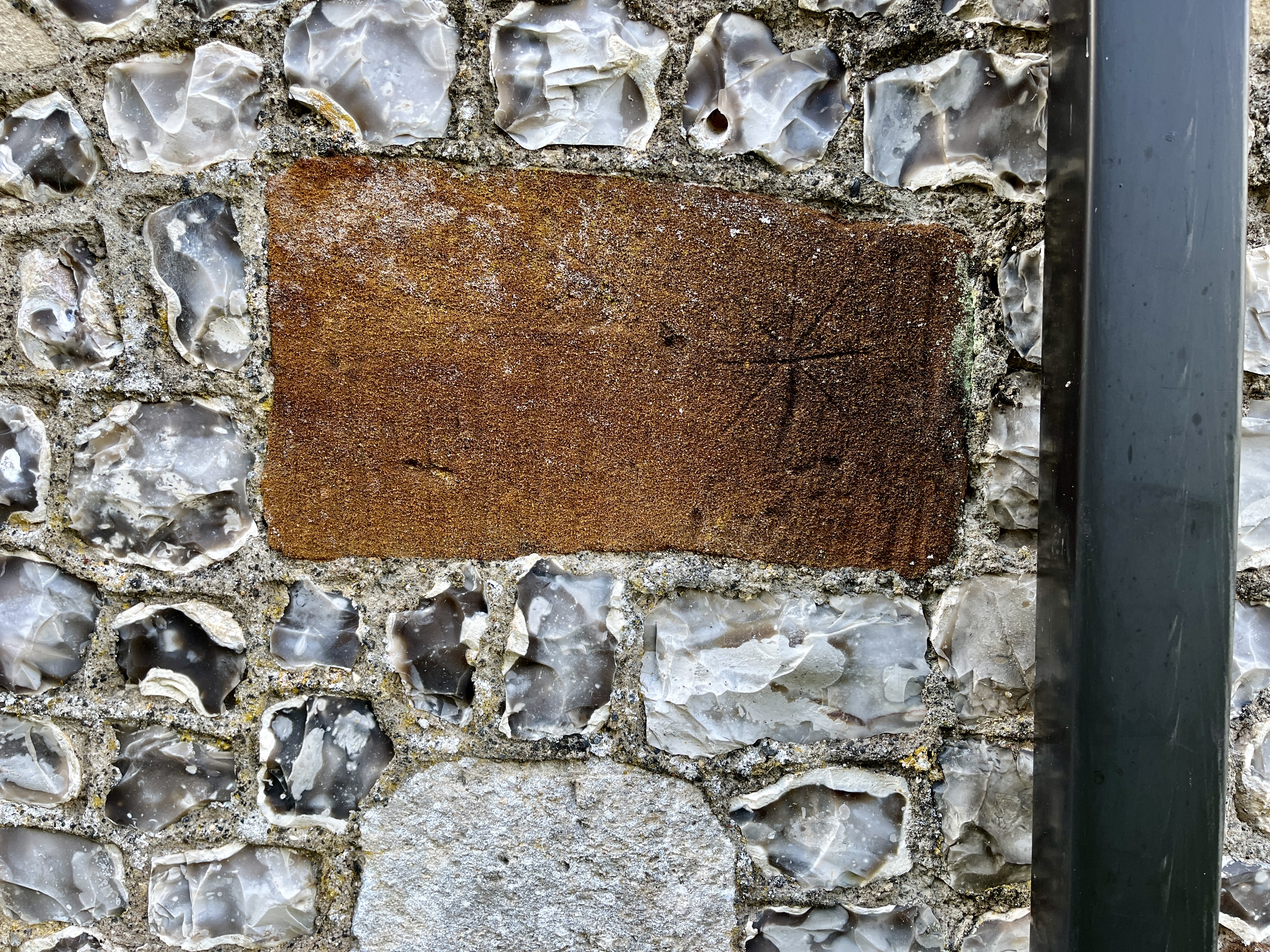 SPETISBURY . DORSET . ST JOHN THE BAPTIST – TWO SCRATCH DIALS ...